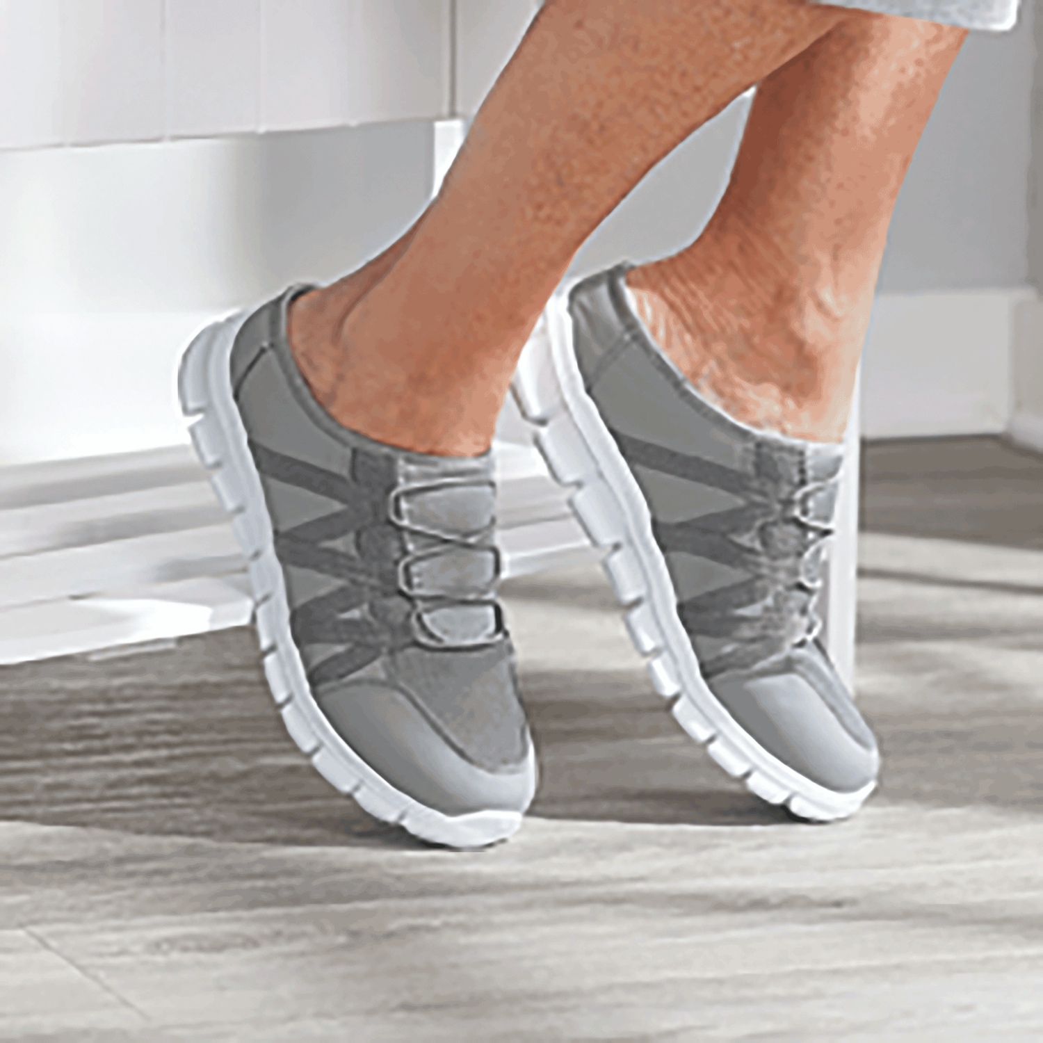 Quinn Sneaker Clog | Carol Wright