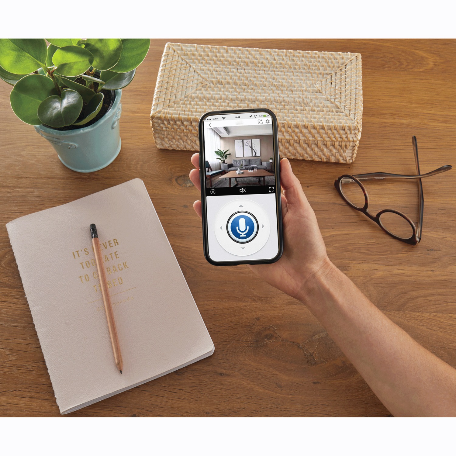 Energizer Smart Socket Camera | Carol Wright